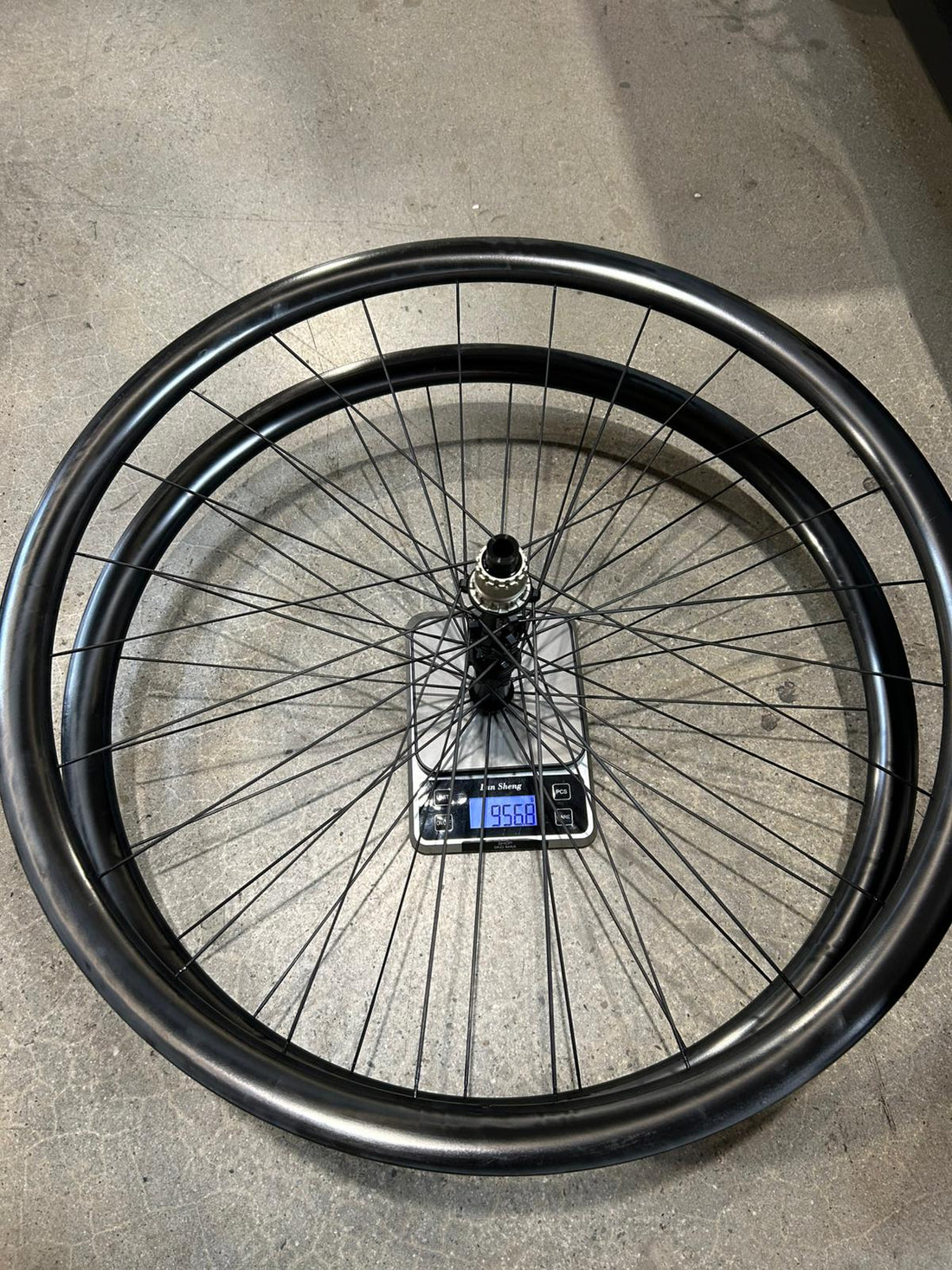 bicycle spokes – Carbon spokes manufacturer